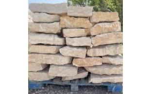 POOL360 | Austin Builders Grade Palletized Stone