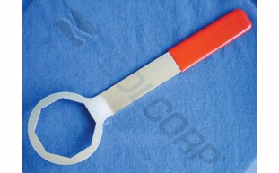POOL360 | Winter Duck Plug® Wrench