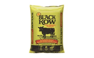 POOL360 | 1 CuFt Bag Composted Cow Manure